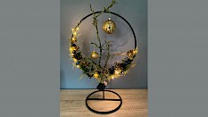 Doo 't Zelf - Kerststuk op een ring - Naober Magazine